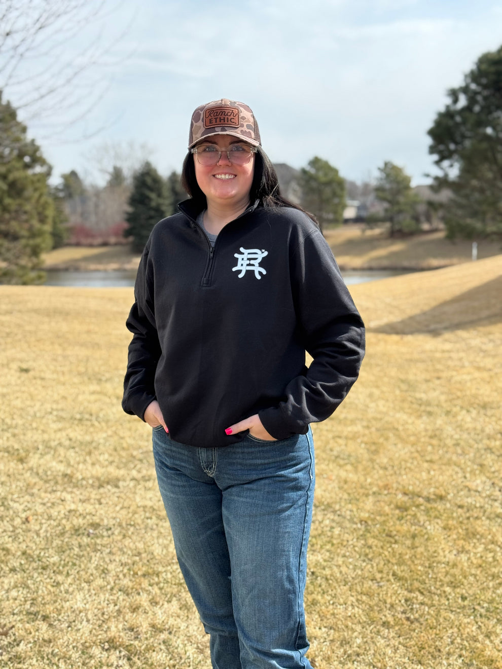 Black Logo Quarterzip – Ranch Ethic